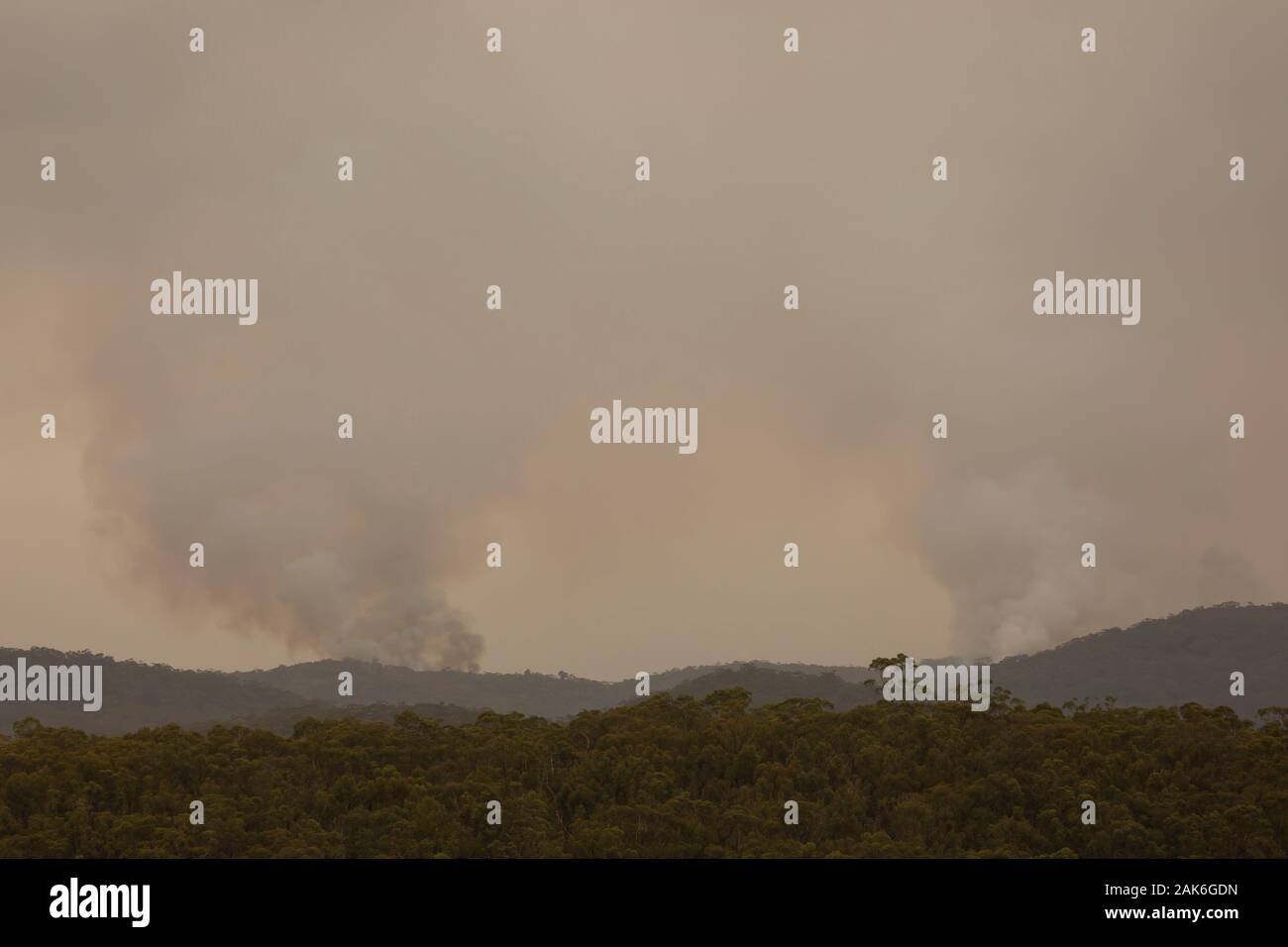 Smoke from a large bushfire in The Blue Mountains in Australia Stock ...