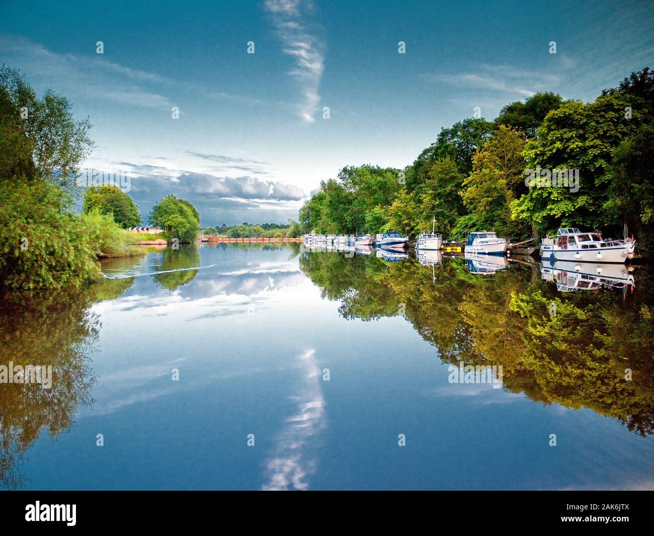 Naburn lock hi-res stock photography and images - Alamy