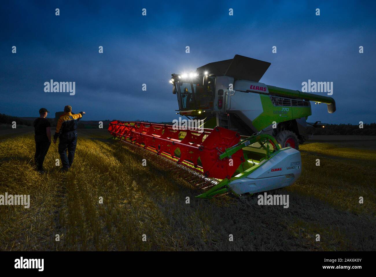 Claas lexion 770 combine harvester hi-res stock photography and images ...