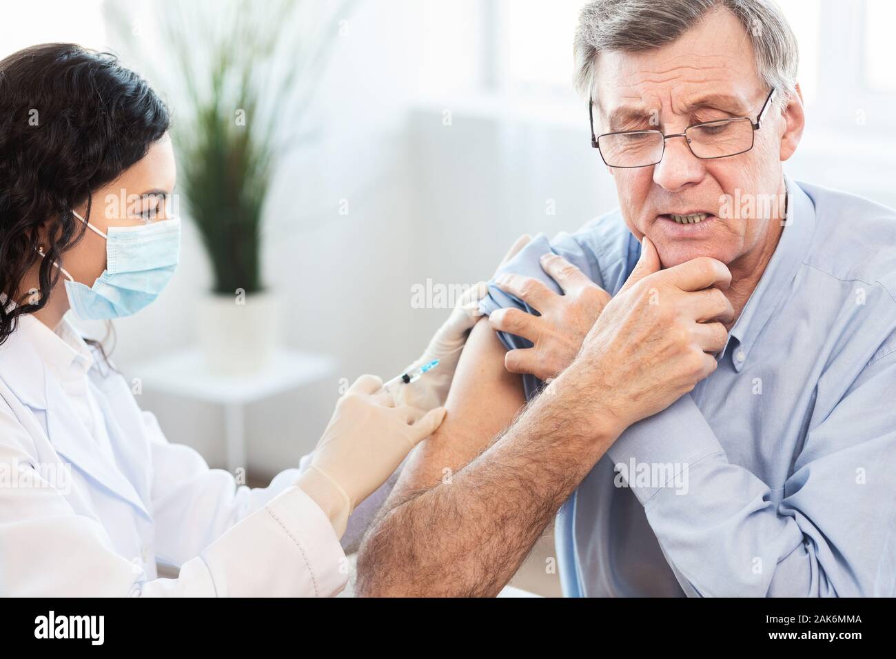 Tetanus patient hi-res stock photography and images - Alamy