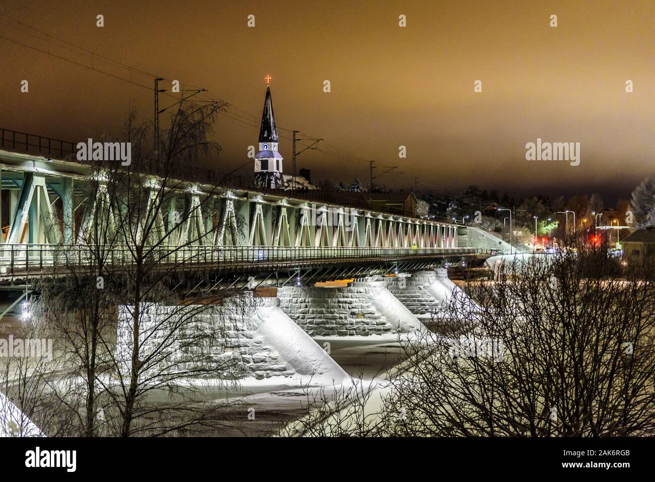 Roviemi: Bruecke ueber den Kemijoki, Finnland | usage worldwide Stock ...