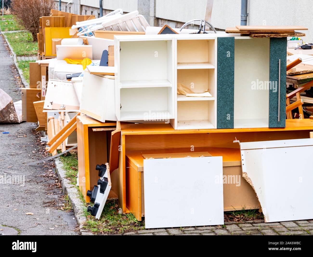 Bulky waste on the street to pick up Stock Photo - Alamy