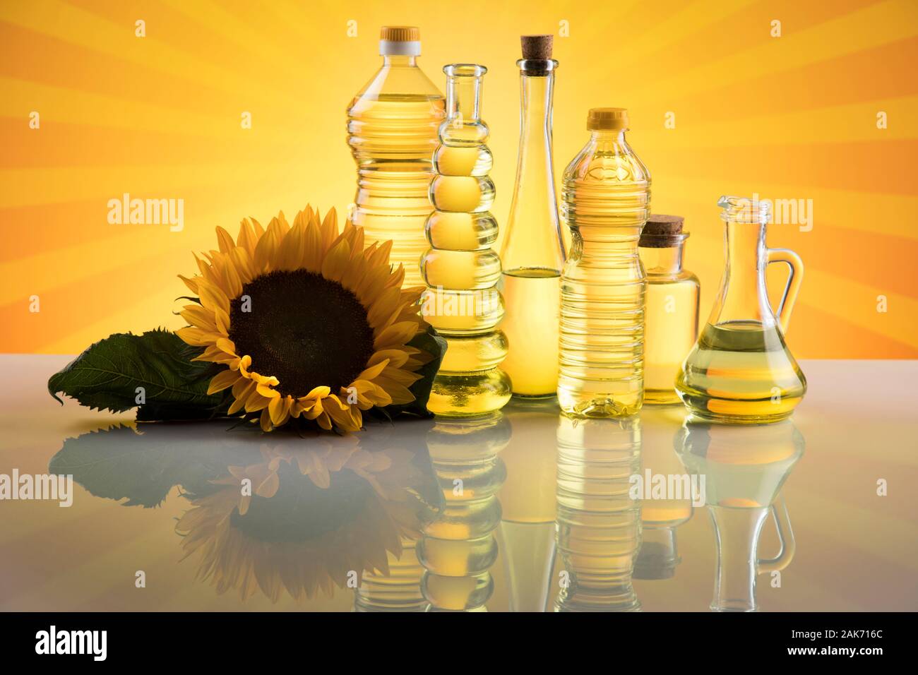Cooking and food oil products Stock Photo - Alamy