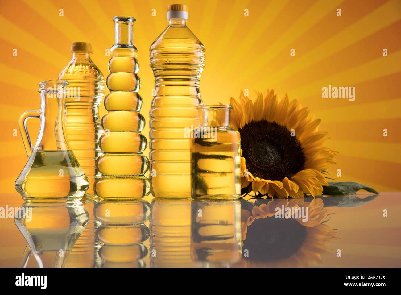 Cooking and food oil products Stock Photo - Alamy