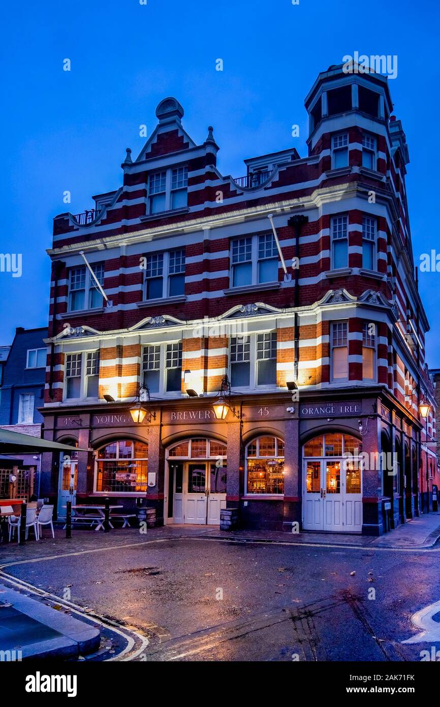The Orange Tree, pub, Richmond, London, England, UK Stock Photo - Alamy