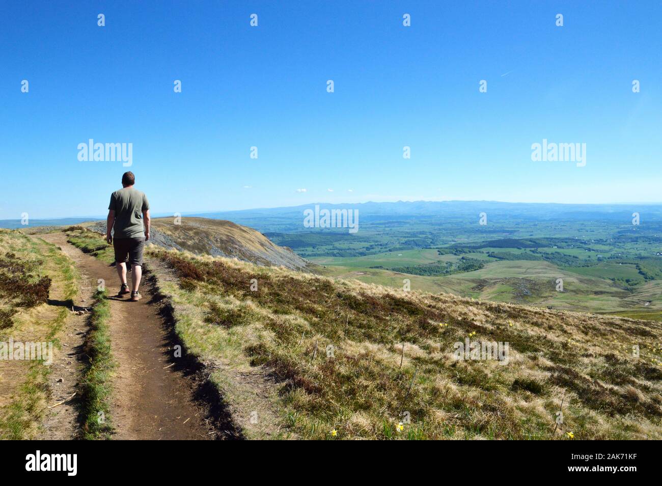 Top of a volcano hi-res stock photography and images - Alamy