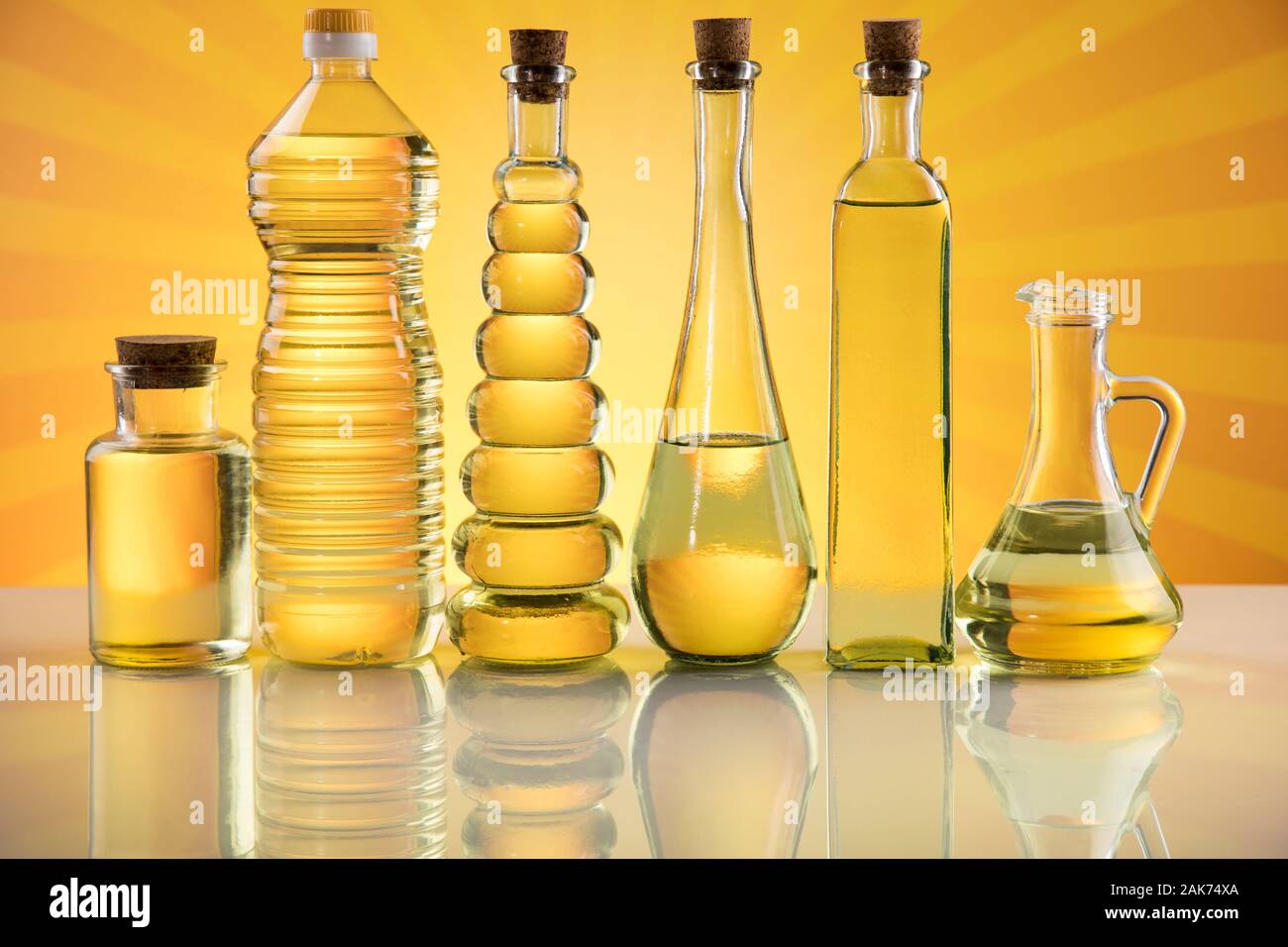 Cooking and food oil products Stock Photo - Alamy