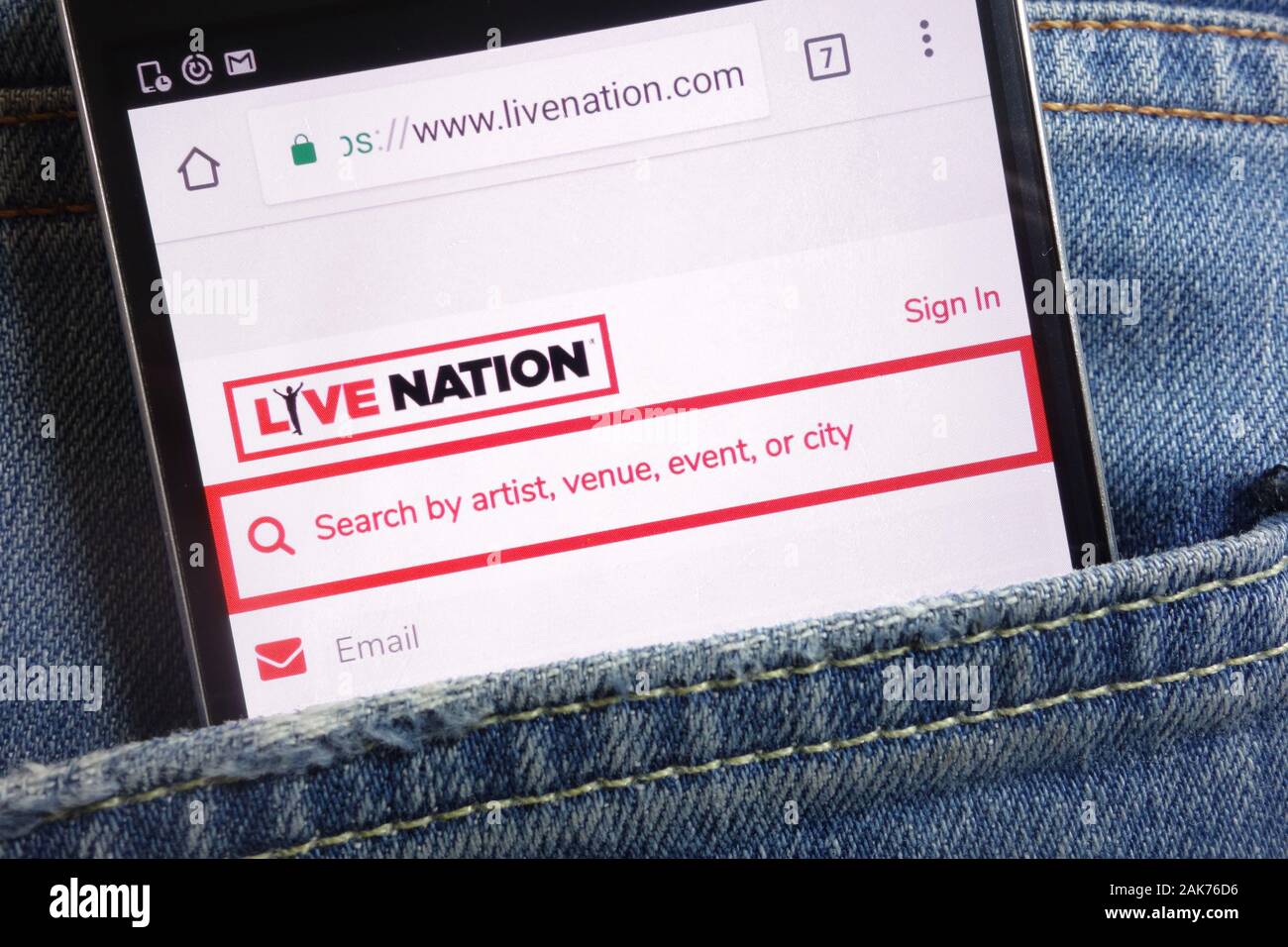 Live nation sign hi-res stock photography and images - Alamy