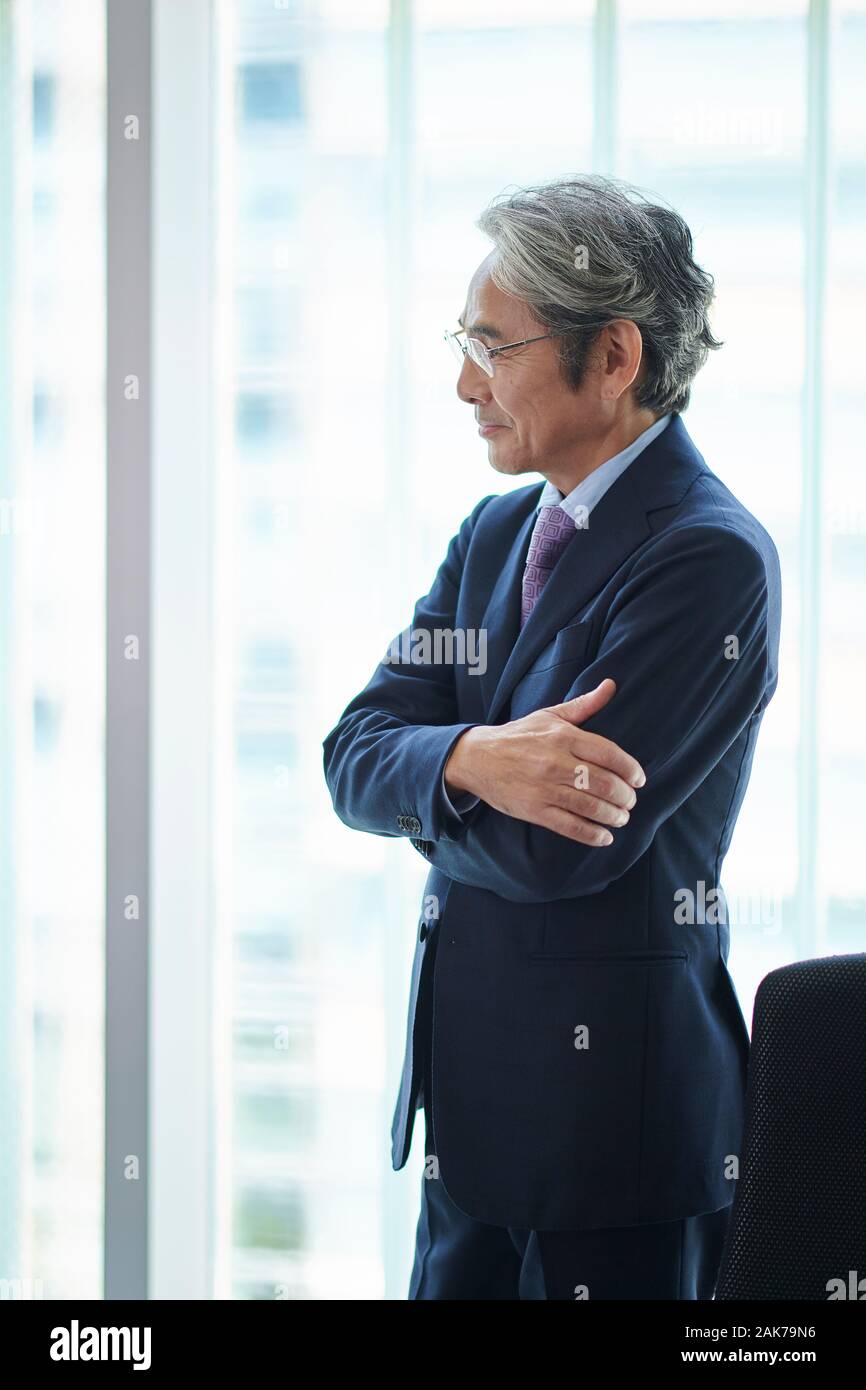 Senior Japanese businessman Stock Photo - Alamy