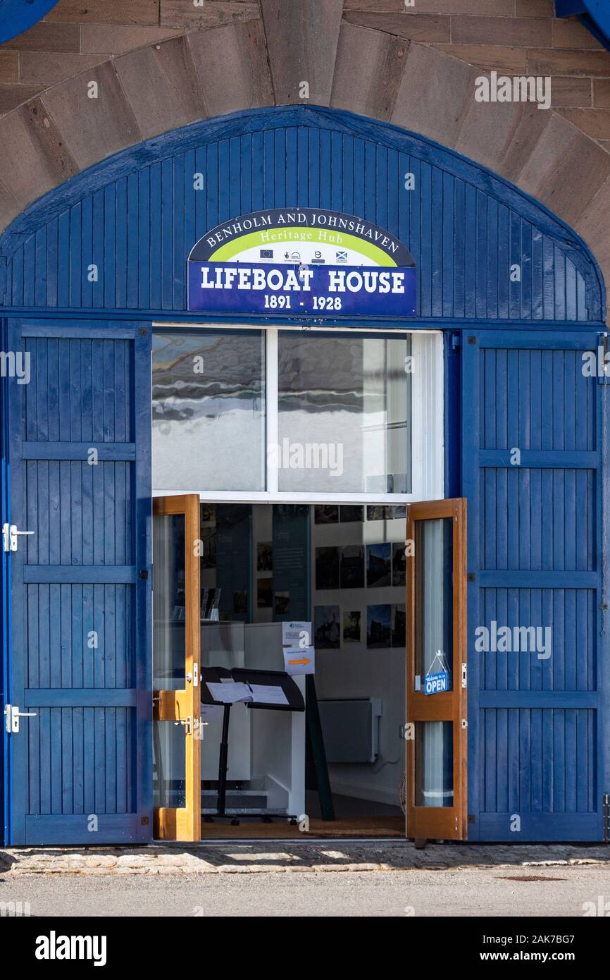 Converted lifeboat house hi-res stock photography and images - Alamy