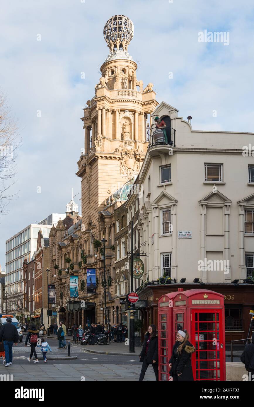 English national opera hi-res stock photography and images - Alamy