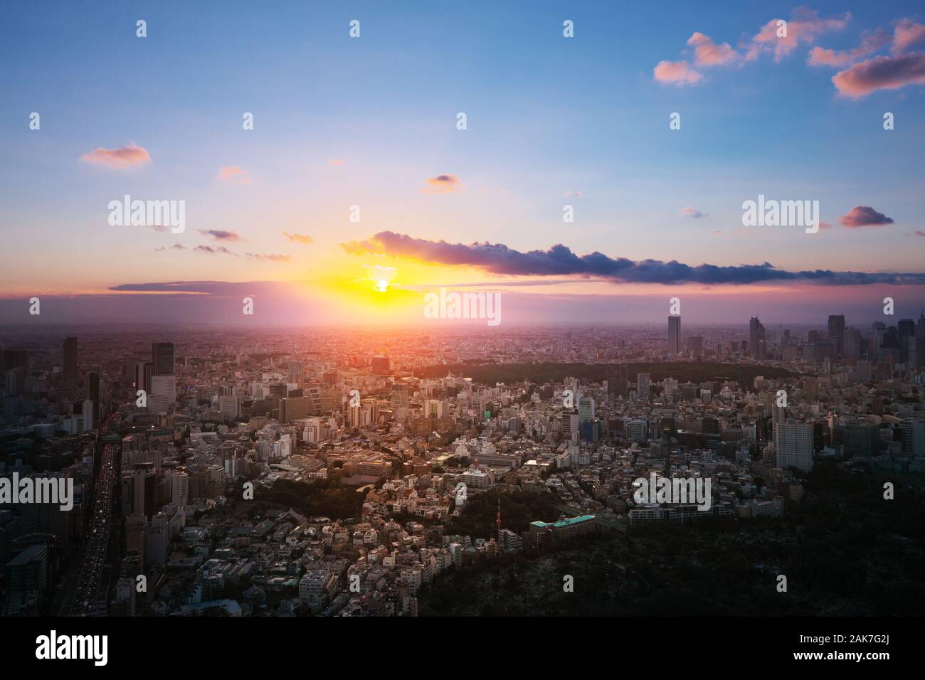 Sinking skyscraper hi-res stock photography and images - Alamy