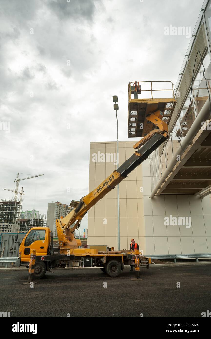 Autotower hi-res stock photography and images - Alamy