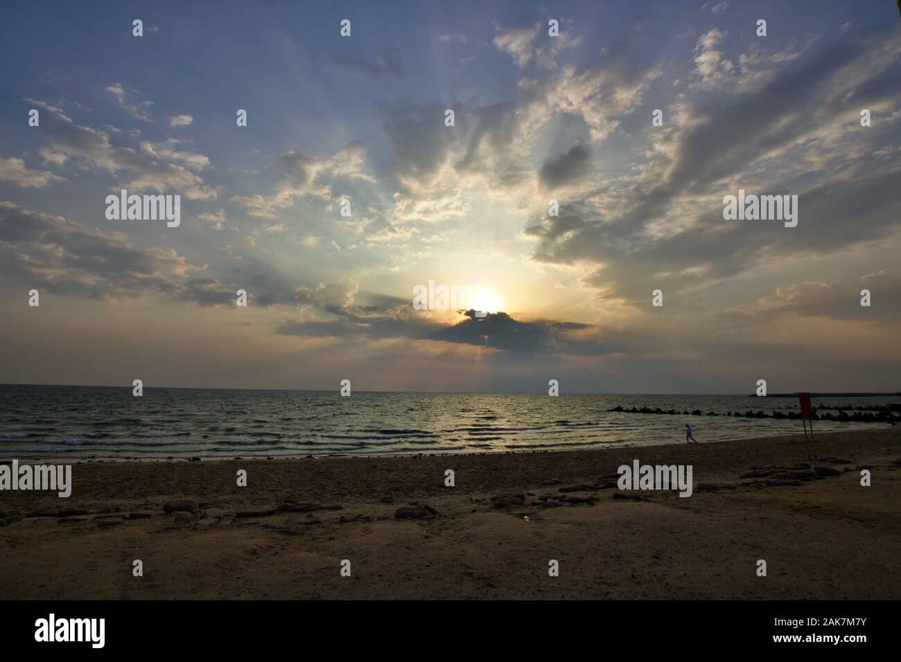 Sunrise at seaside of kuwait hi-res stock photography and images - Alamy