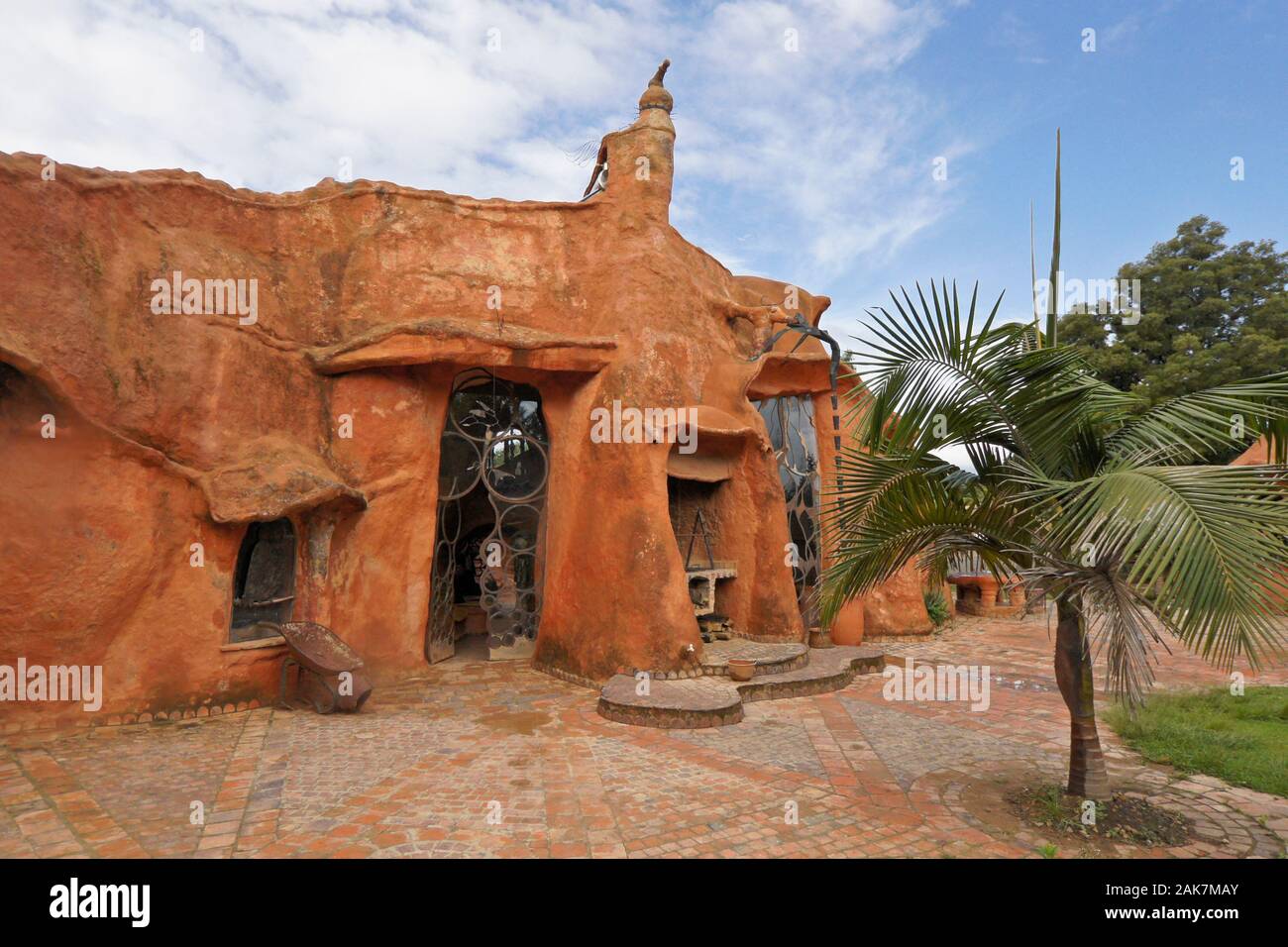 Casa Terracotta (Terracotta House), designed and built by Colombian ...