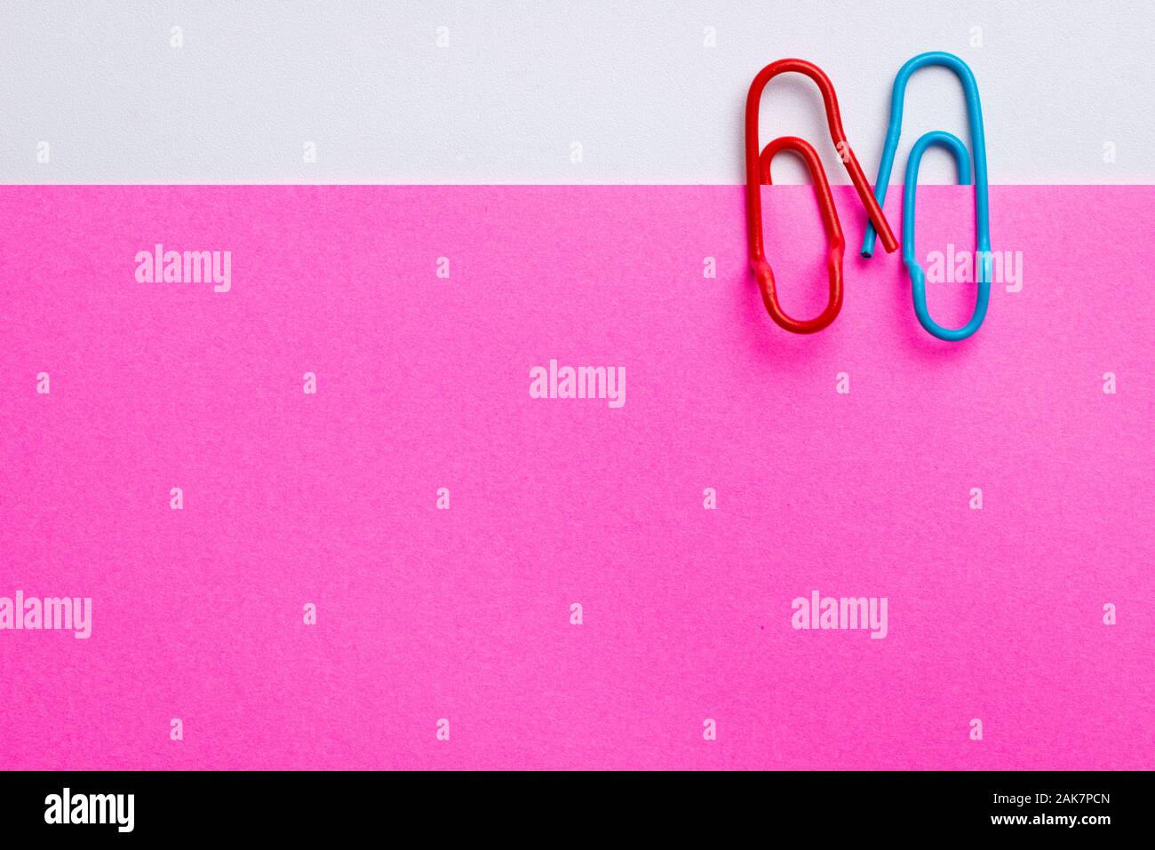 Romantic couple pink hi-res stock photography and images - Alamy