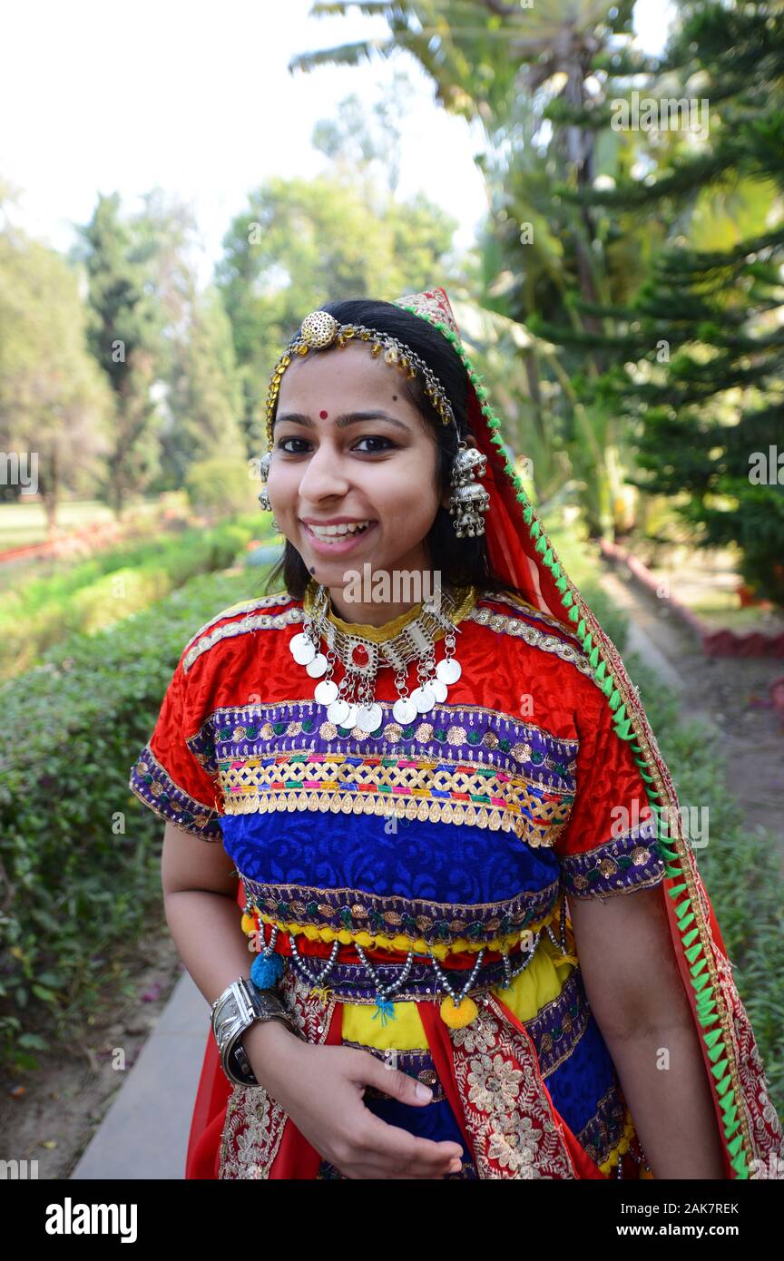 A young smiling Rajasthani woman Stock Photo - Alamy