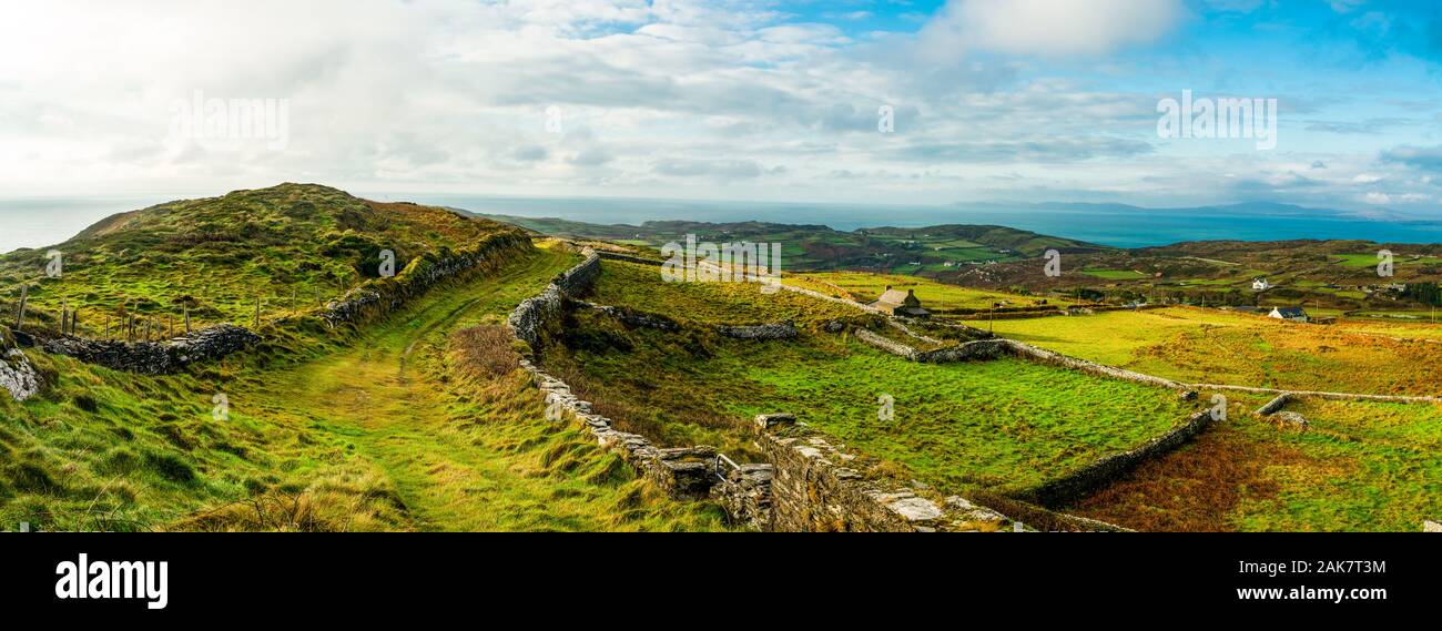 Ireland walls hi-res stock photography and images - Alamy