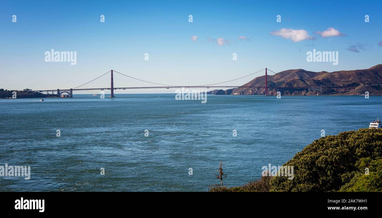 Golden Gate Bridge, viewed from Alcatraz Island, San Francisco ...