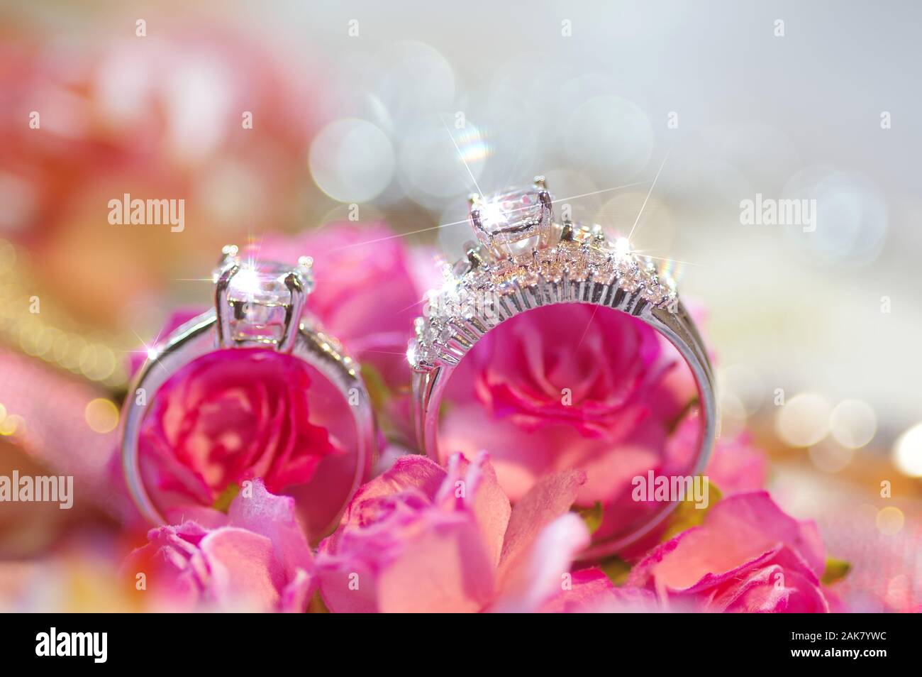 The couple engagement diamond rings Stock Photo - Alamy