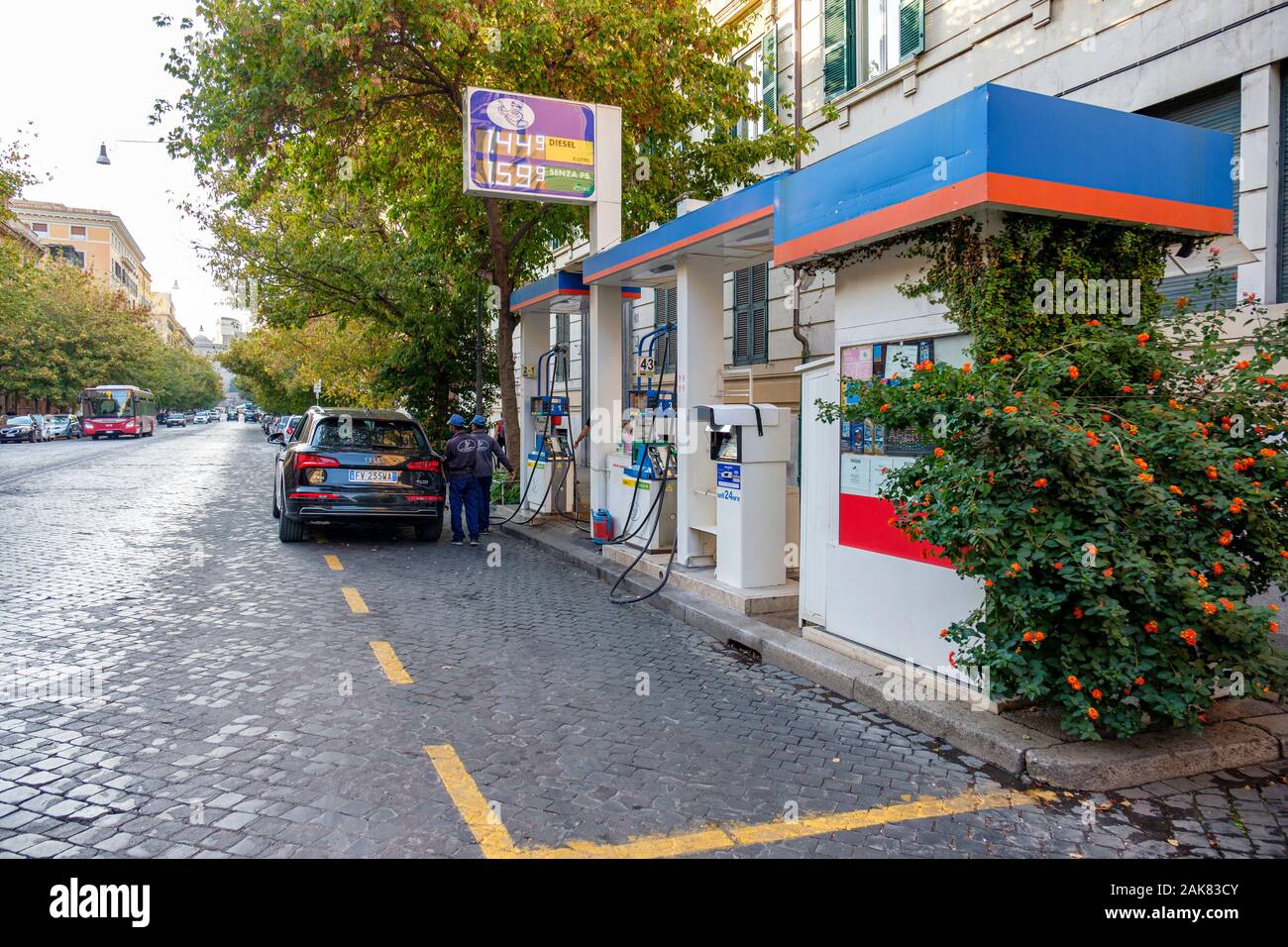 Gas Station Rome 11 Photos & High Res Pictures Getty Images