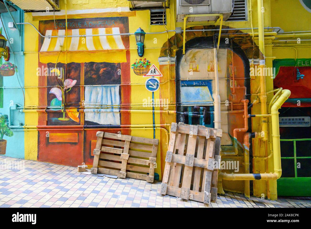 Street Art by ZueChan, Art Lane Sai Yin Pun Hong Kong Stock Photo - Alamy