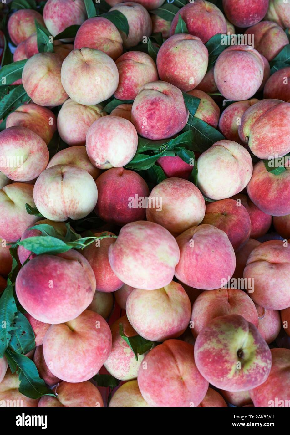 Fuzzy skin peach hi-res stock photography and images - Alamy