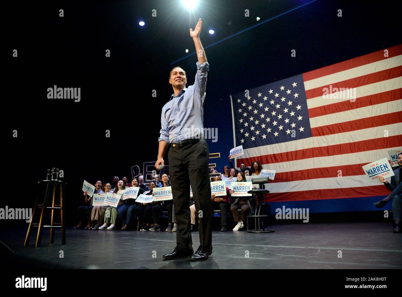 Julian castro 2020. hi-res stock photography and images - Alamy