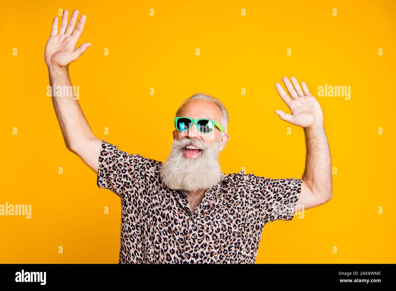 Photo of overjoyed dancing chilling old man clubber enjoying his ...