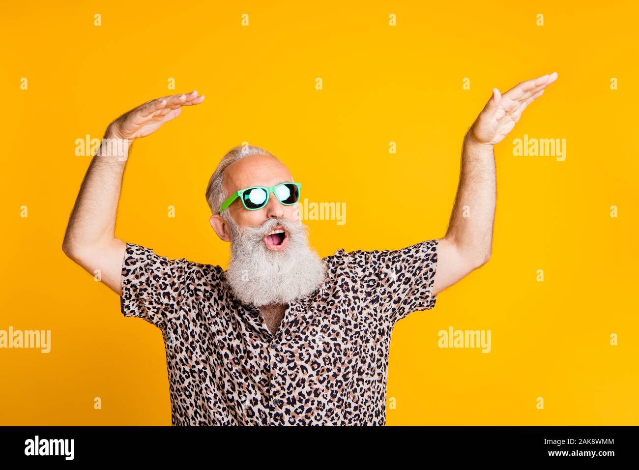 Photo of dancing cheerful rejoicing cool old man feeling young dancing ...