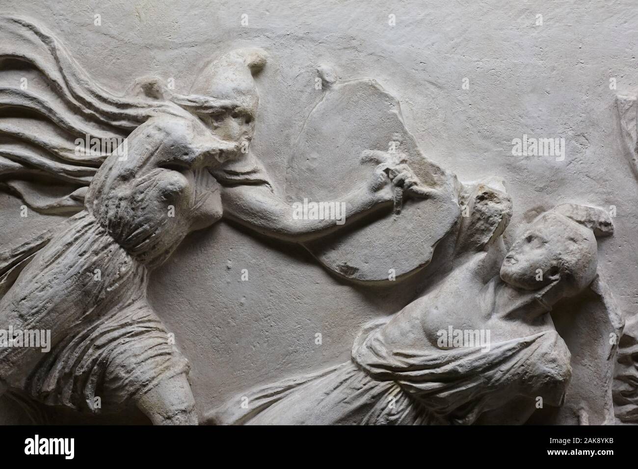 Metopes hi-res stock photography and images - Alamy