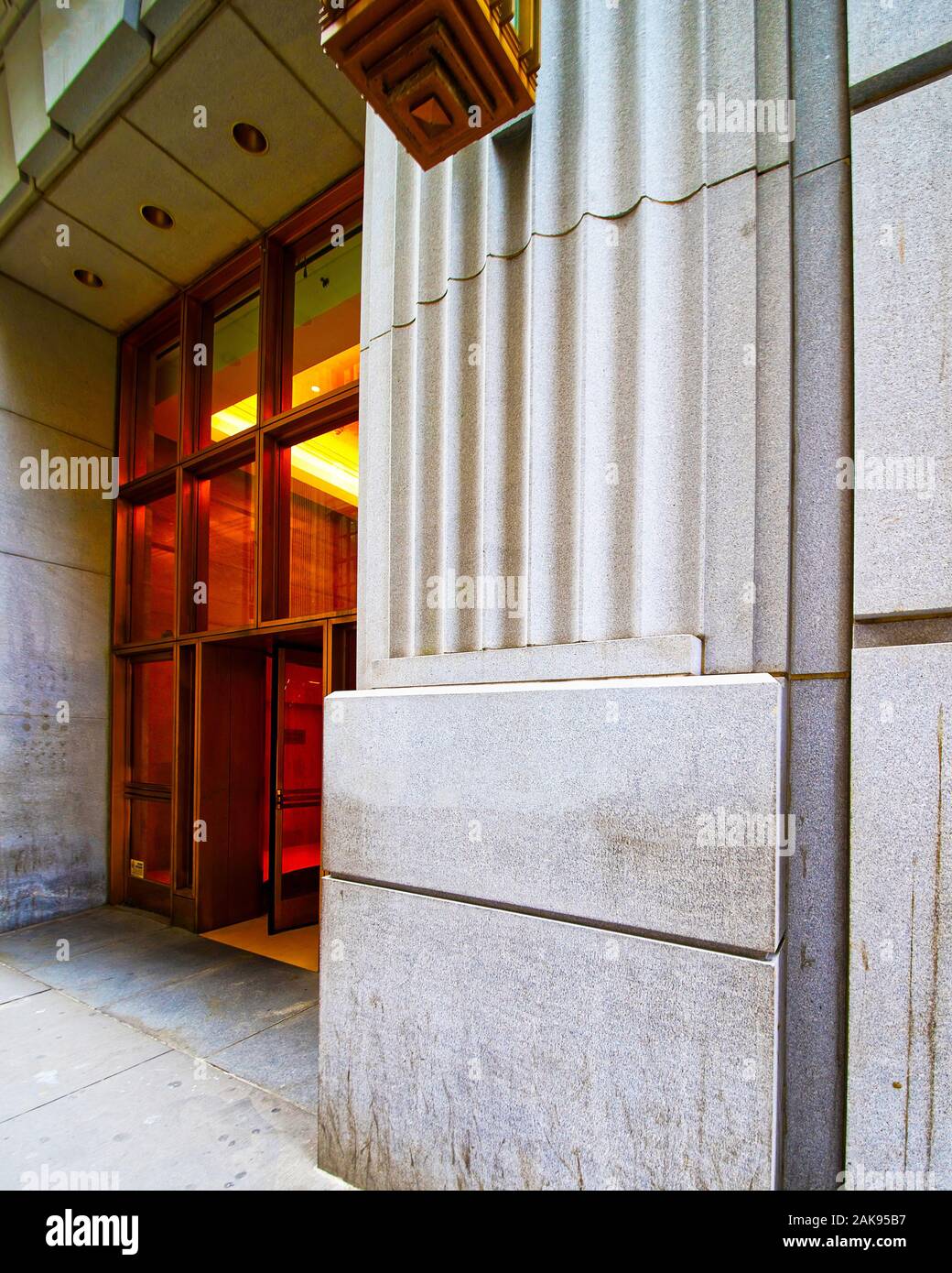 Street name in Wall Street in Lower Manhattan reflex Stock Photo - Alamy