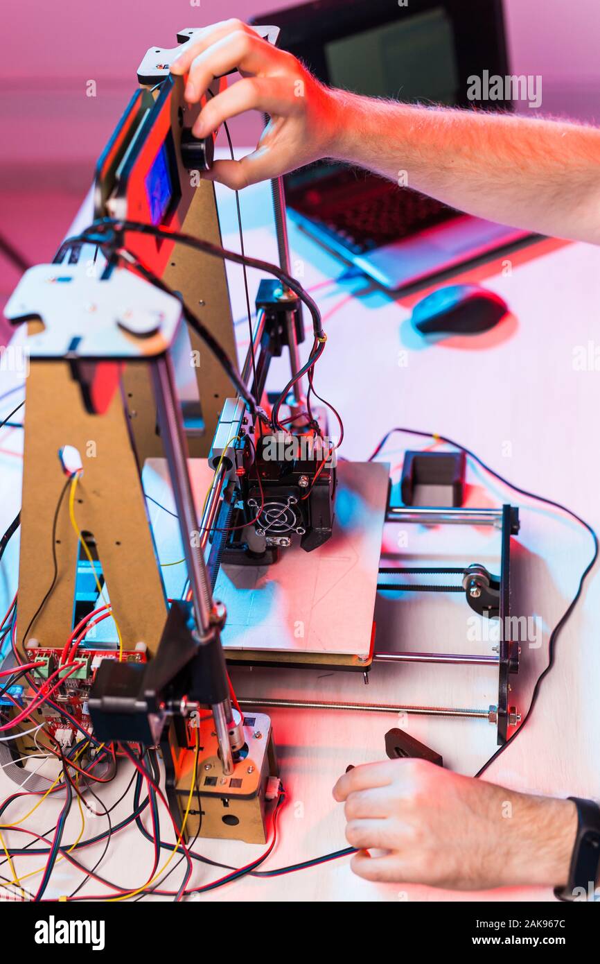 Male designer creating 3d model hi-res stock photography and images - Alamy