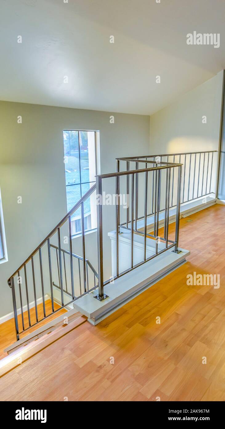 Vertical Wood floors in cozy warm loft Stock Photo - Alamy