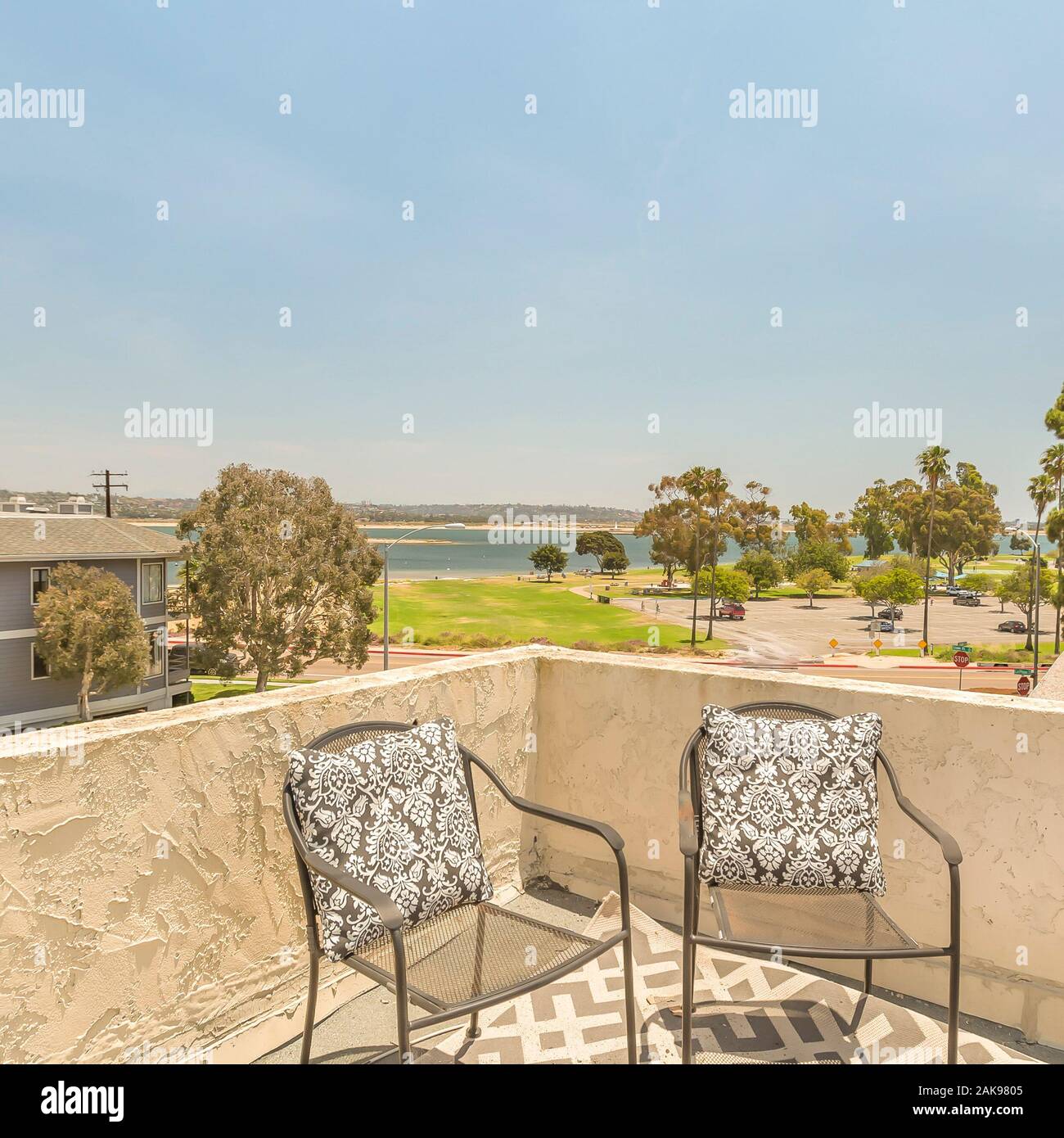 Residential building cali hi-res stock photography and images - Alamy