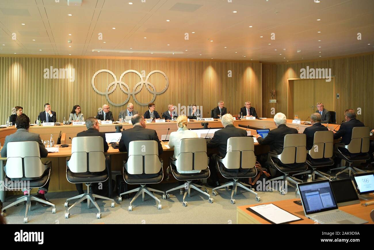 Ioc olympic board hi-res stock photography and images - Alamy