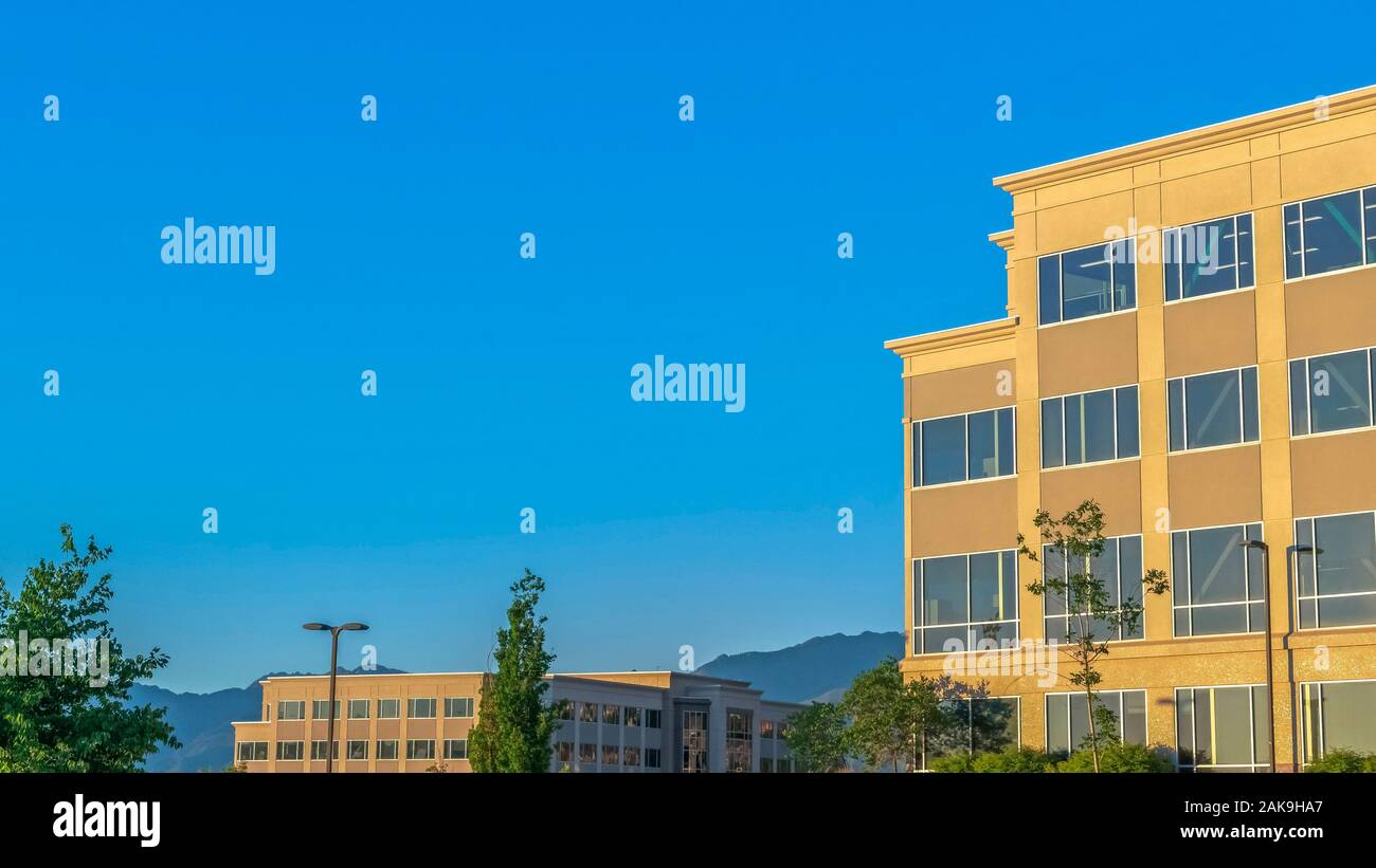 Pano frame modern building hi-res stock photography and images - Alamy