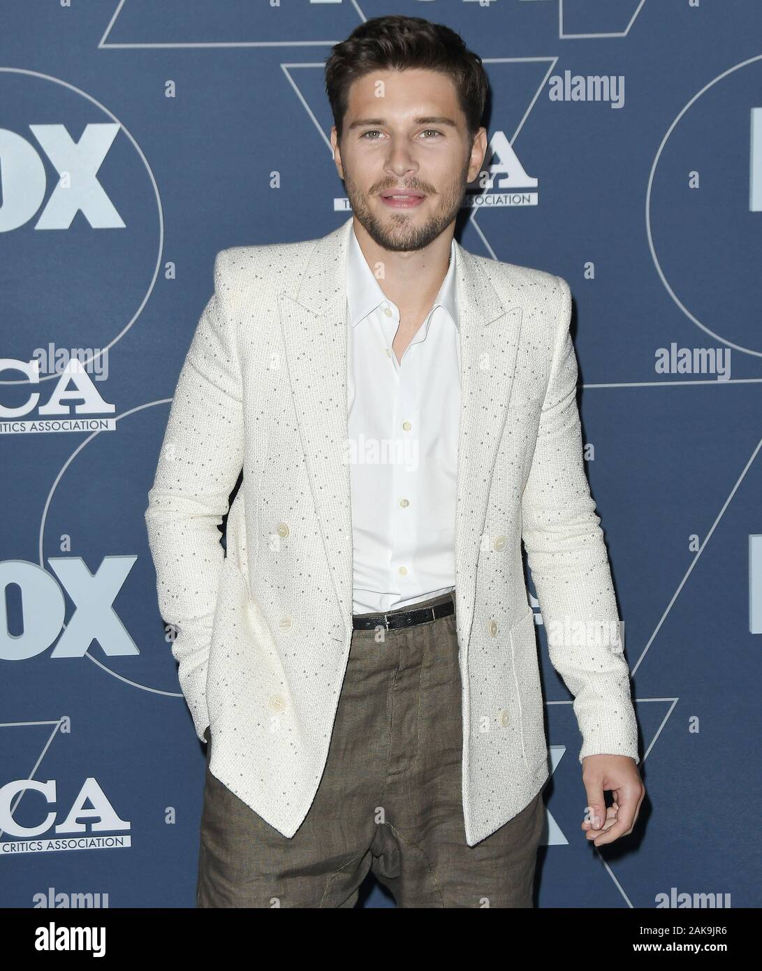 Los Angeles, USA. 07th Jan, 2020. Ronen Rubinstein arrives at the FOX ...
