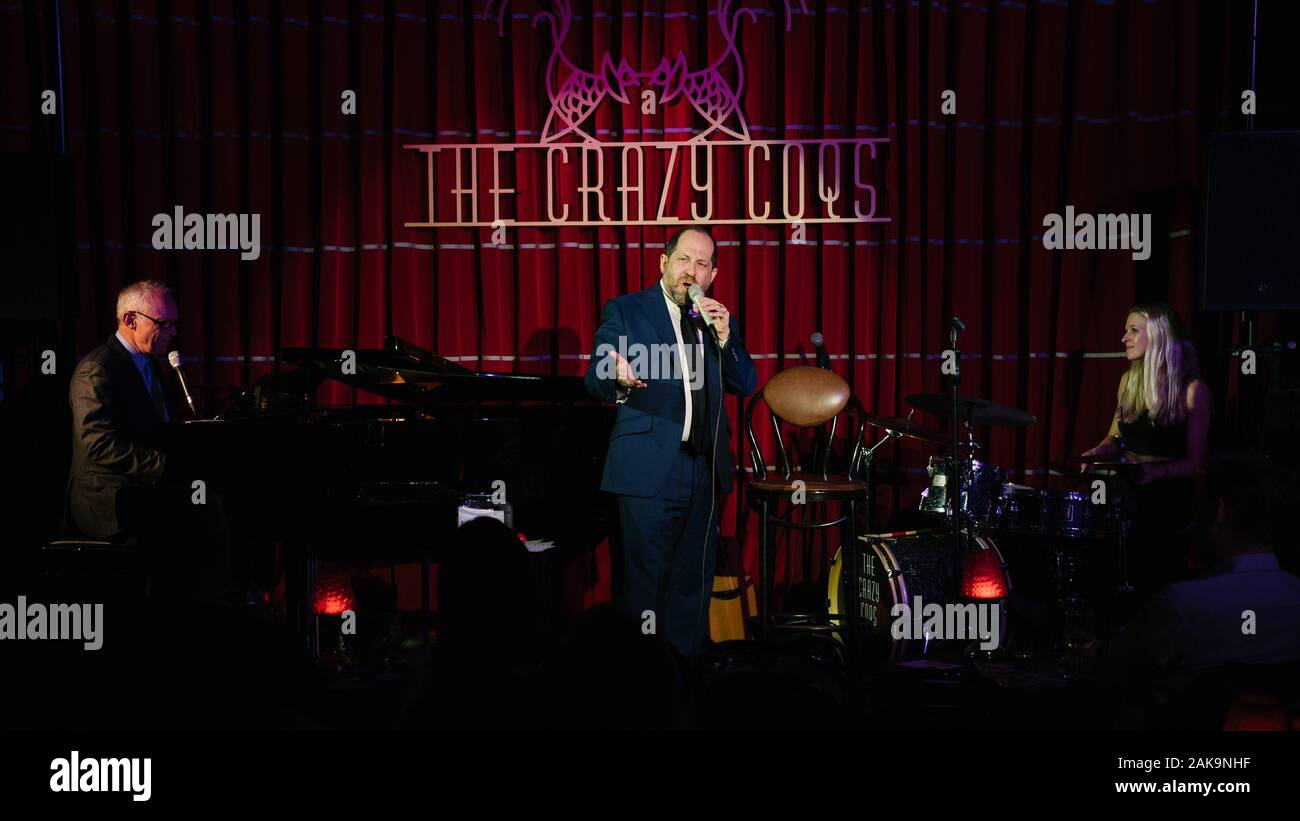 Jason Kravitz performing in London's Café Zedel Stock Photo - Alamy