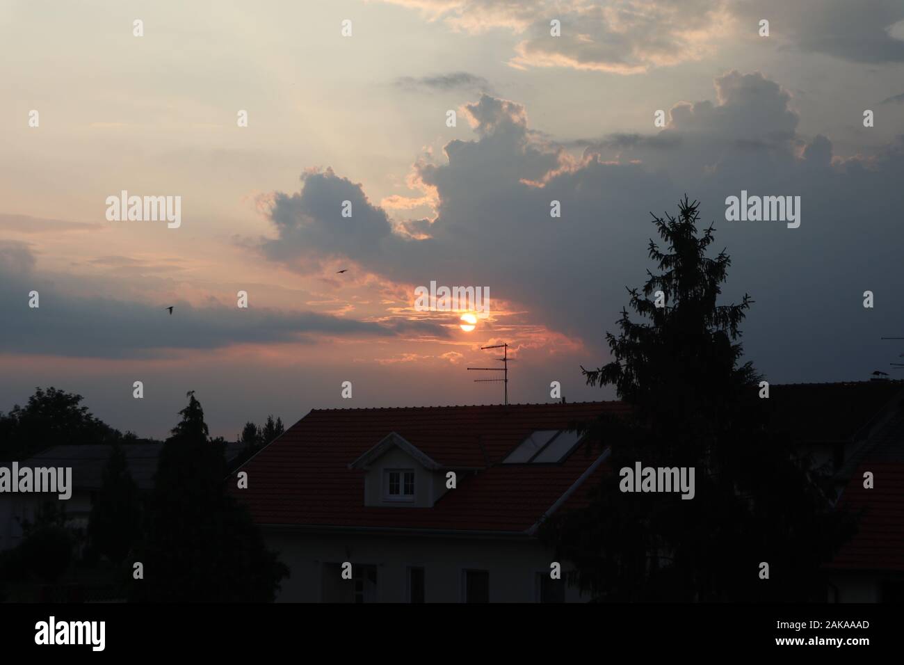 Sunset background hd hi-res stock photography and images - Alamy