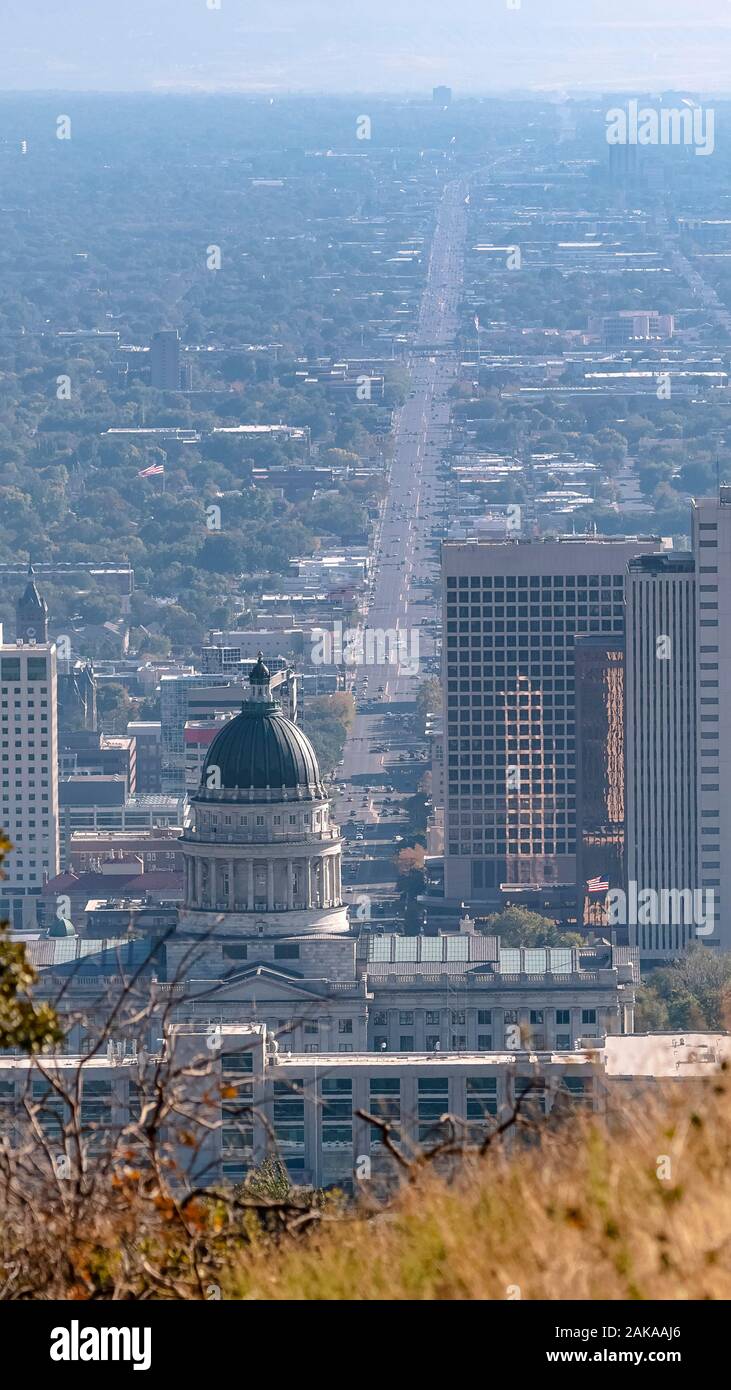 Vertical Aerial view of the Utah State Capitol Building Stock Photo - Alamy