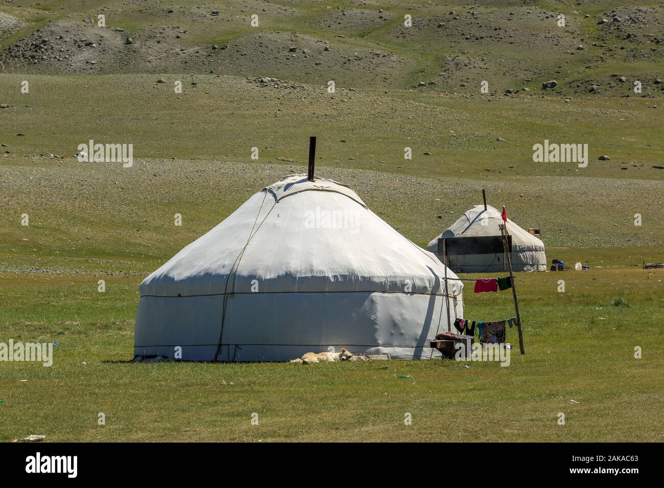 Gobi desert yurts hi-res stock photography and images - Alamy