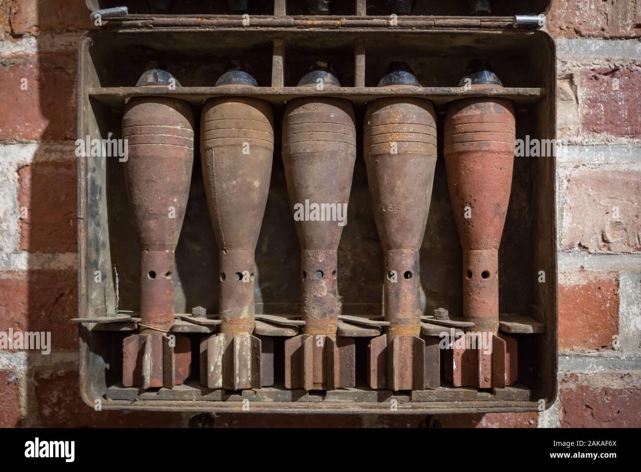 Mortar shells hi-res stock photography and images - Alamy
