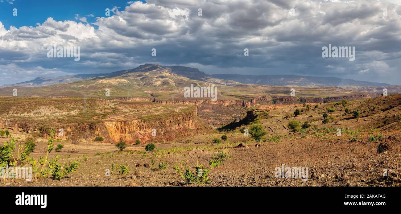 Beautiful canyon with bridge, landscape with dry river bed, Somali ...