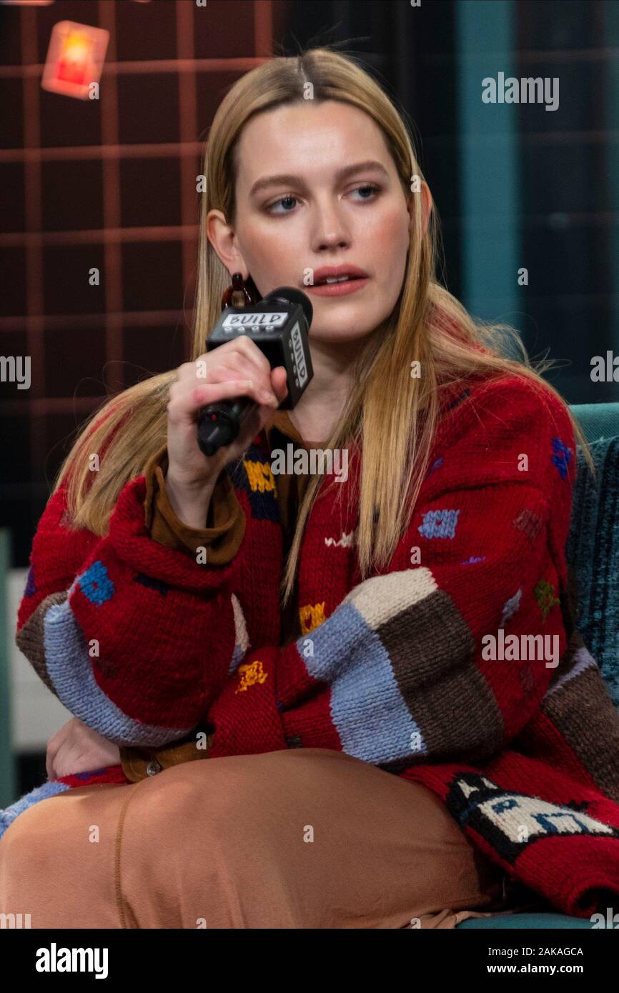 Victoria pedretti 2020 hi-res stock photography and images - Alamy