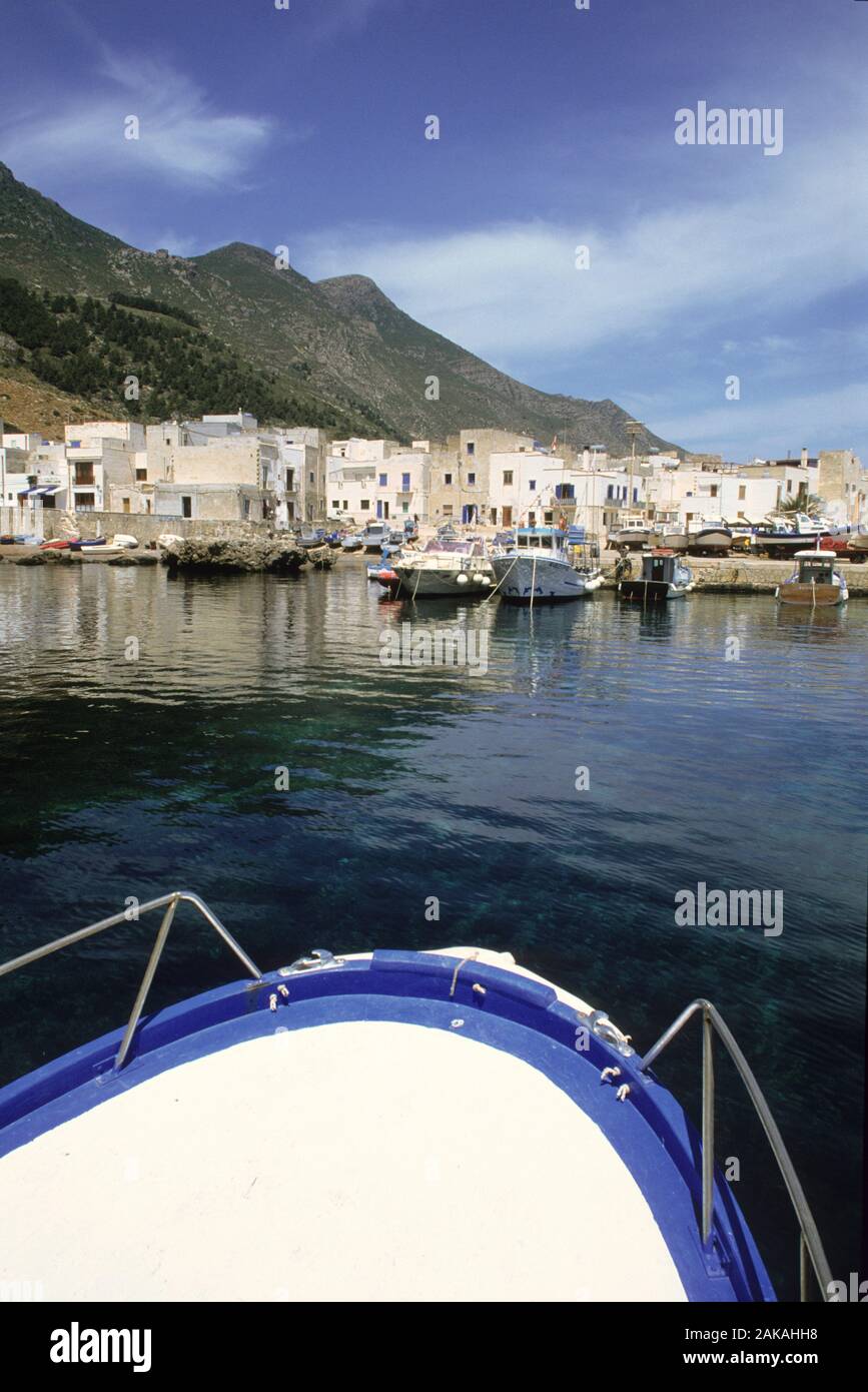 Isola di marettimo hi-res stock photography and images - Alamy