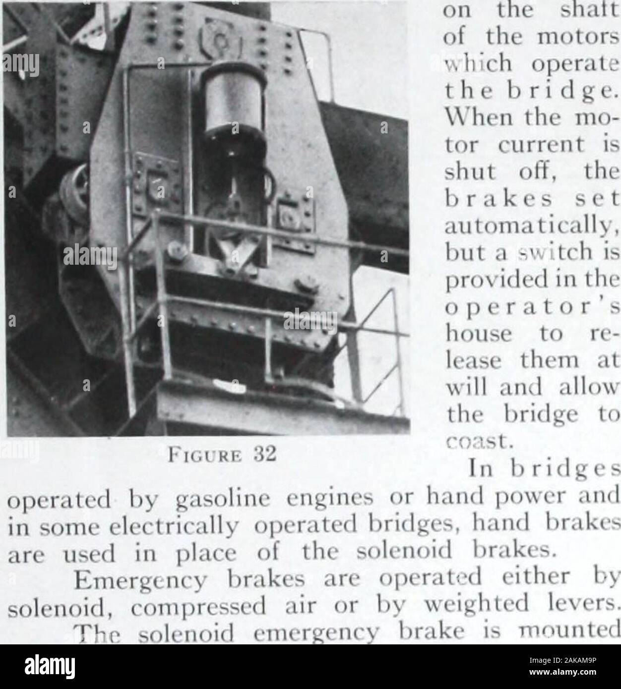 Strauss trunnion bascule bridge hi-res stock photography and images - Alamy