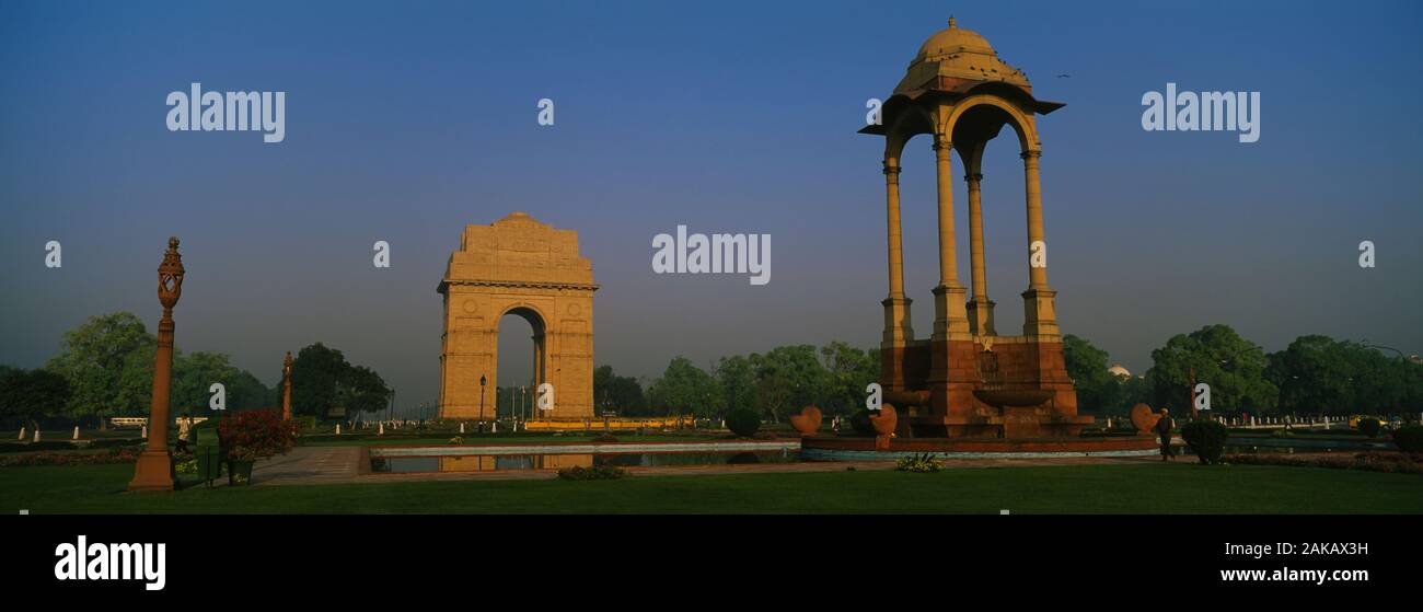 Monument in the city, India Gate, New Delhi, India Stock Photo - Alamy