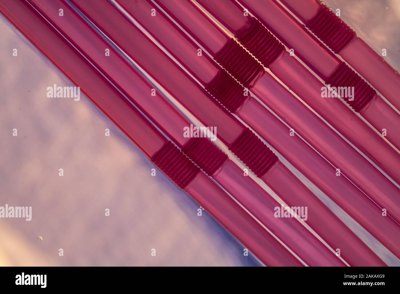 Oil and water abstracts hi-res stock photography and images - Alamy