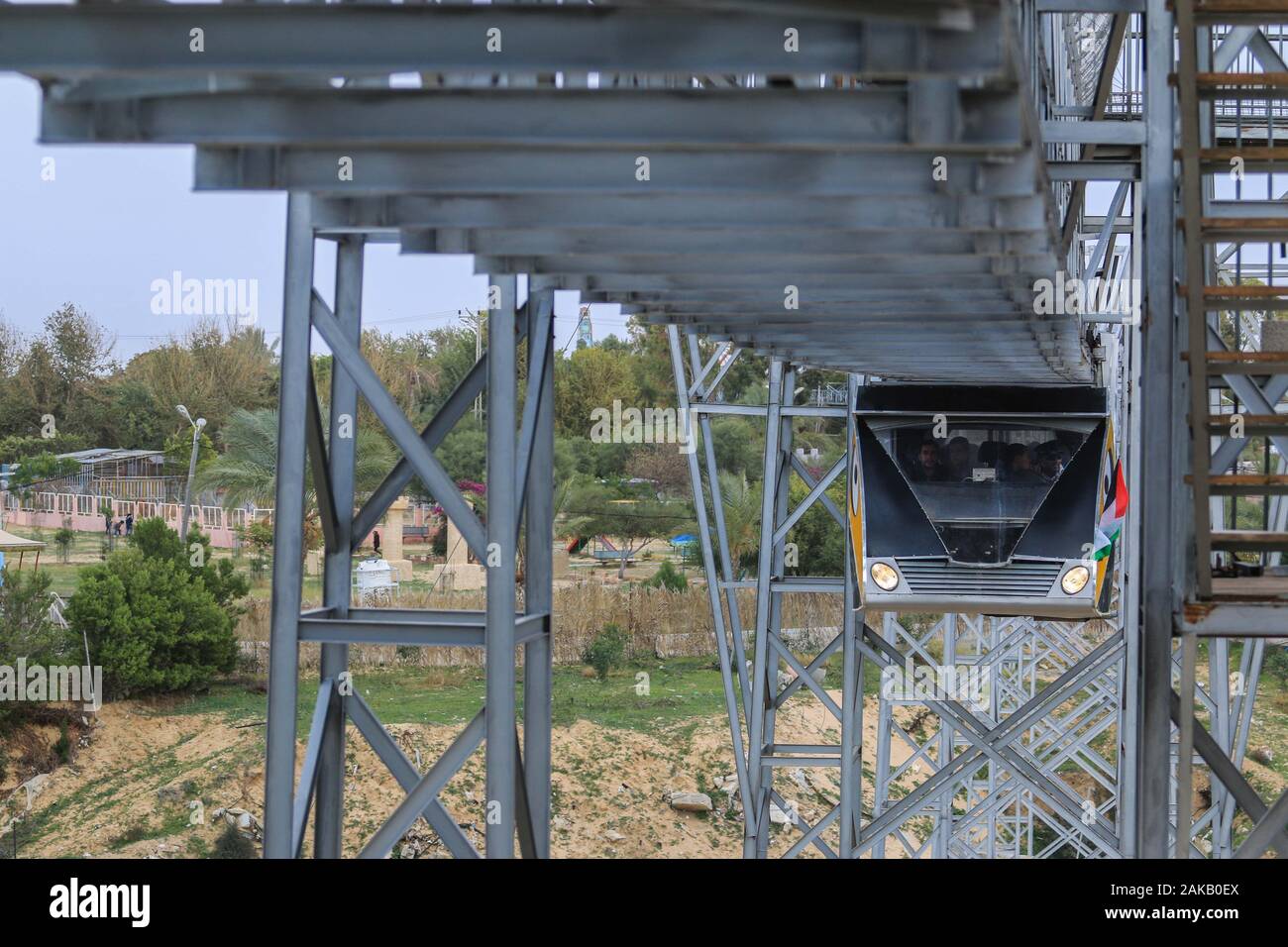 Khan Younis, The Gaza Strip, Palestine. 7th Jan, 2020. Palestinans ride ...